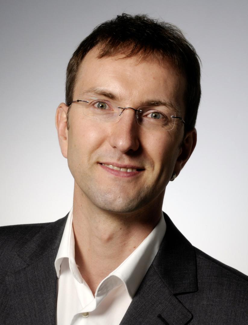 PROF. DR. THOMAS KIRCHHOFF | Radio free FM